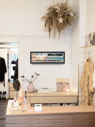 PoE Panoramic Displays • GPO Display | Visual Solutions